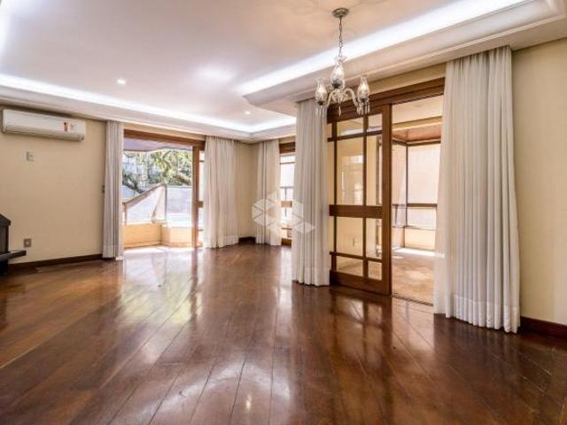 Apartamento 3 dormitórios com piscina privativa e 2 vagas de garagem no bairro Petrópolis