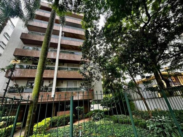 Apartamento 3 dormitórios com suíte e garagem em Higienópolis Conforto e localização privilegiada