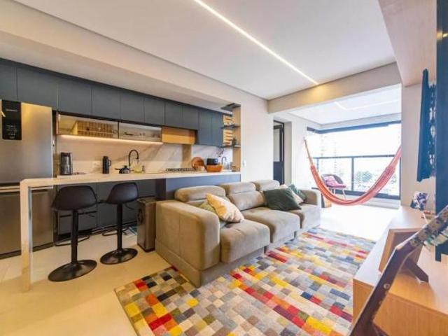 Apartamento 3 Dormitórios com Suíte – Frente, 87m², Lindamente planejado e decorado, Vila Bastos, Sa