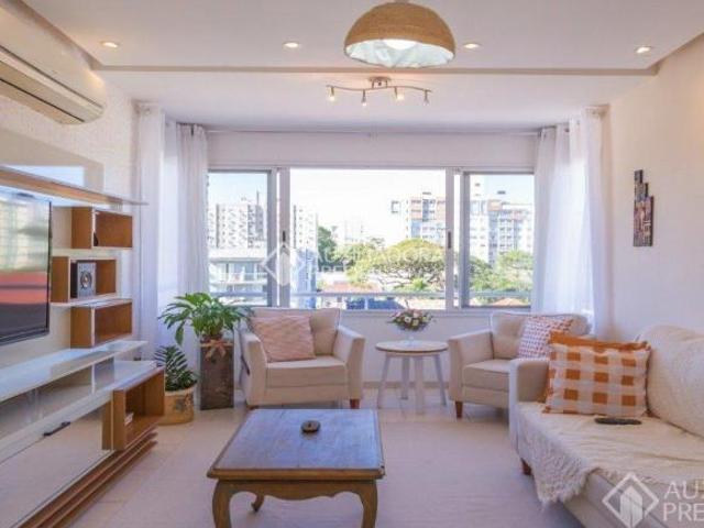 Apartamento 3 Dormitórios com Suíte na Tristeza