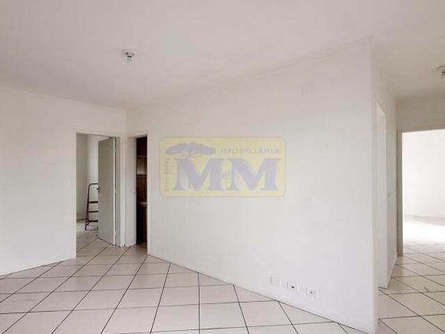 Apartamento 3 dormitórios com suíte no Emiliano Perneta