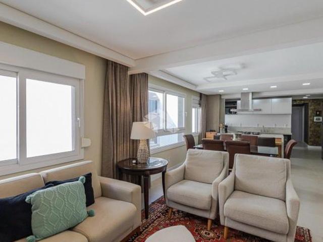 Apartamento 3 dormitórios e 3 vagas no Petrópolis