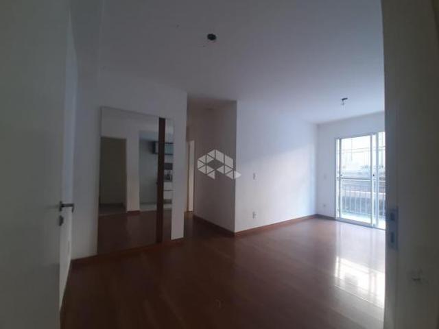 Apartamento 3 dormitorios e 1 vaga escriturada na Tristeza