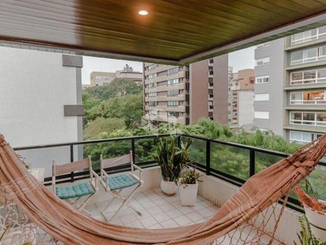 Apartamento 3 dormitórios e 2 vagas no Bairro Auxiliadora