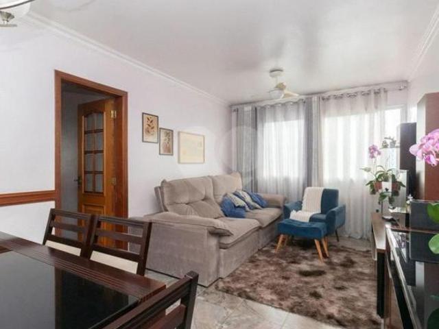 Apartamento 3 Dormitórios e Varanda no Belém