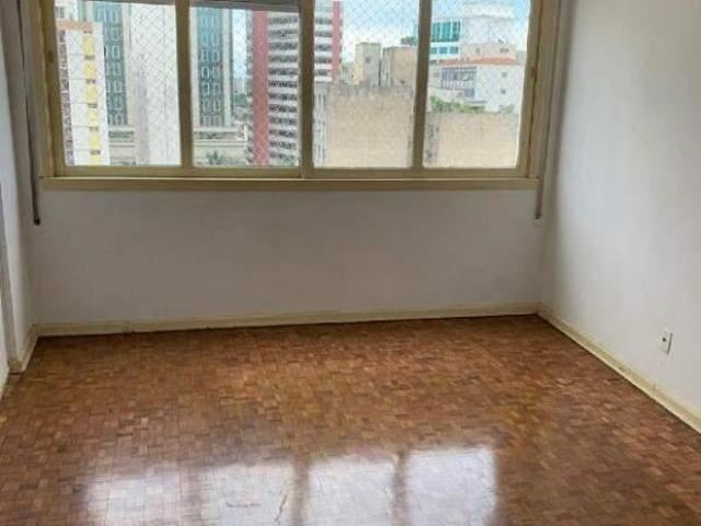 Apartamento 3 Dormitórios em Consolacao com 109m²