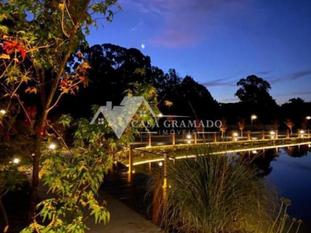 APARTAMENTO 3 DORMITÓRIOS EM GRAMADO