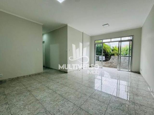 Apartamento 3 Dormitórios Frente | 96 m² em Embaré, Santos