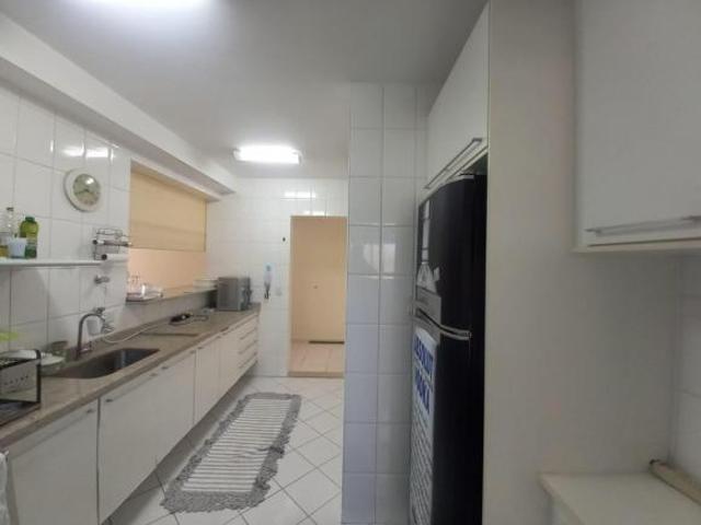 Apartamento 3 dormitórios frente ao mar