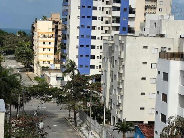 Apartamento 3 dormitórios frente rua na Praia Enseada