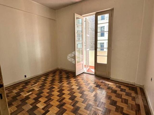 Apartamento 3 DORMITÓRIOS para Retrofit Centro Histórico