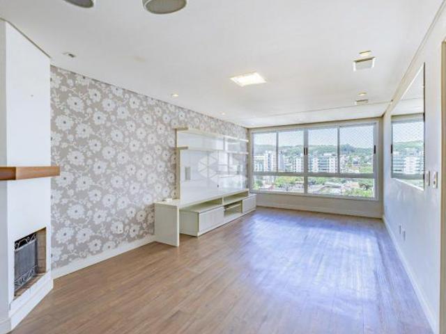 Apartamento 3 dormitórios, suíte, 2 vagas, lareira, churrasqueira, no Bairro Tri