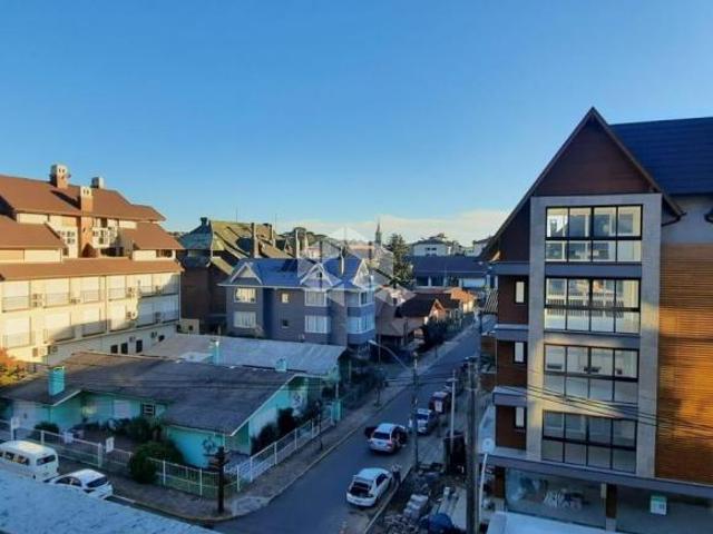 Apartamento 3 dormitórios suítes, 178m² privativos, 3 vagas, no Centro de Gramado, a uma quadra da