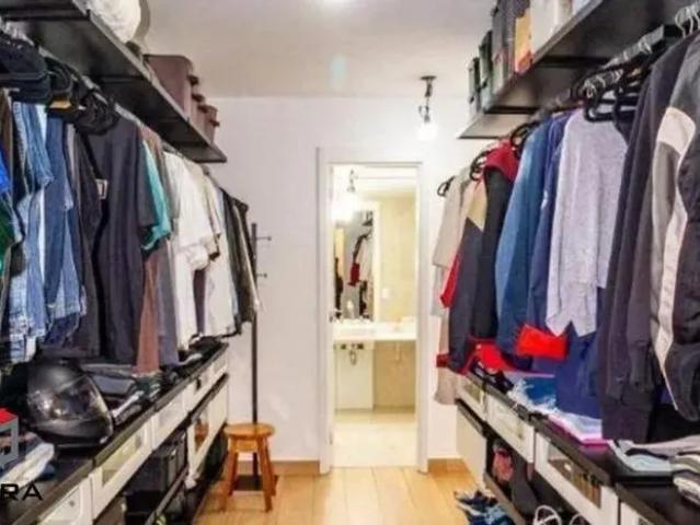 Apartamento 3 Dormitorios, sendo os 3 suites em Moema com 149m²