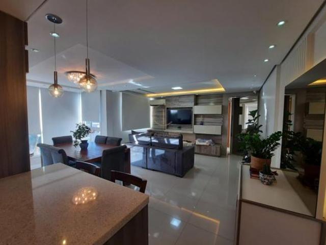 Apartamento 3 dormitórios, sendo 1 suite, 2 vagas de garagem cobert