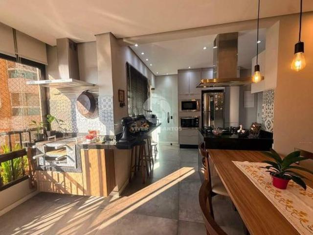 Apartamento 3 Dormitórios, sendo 1 suíte, 2 Vagas e Vista Mar no Gonzaga Santos SP
