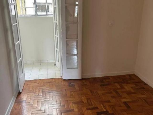 Apartamento 3 Dormitorios, sendo 1 suite e 1 vaga em Pinheiros 85m2