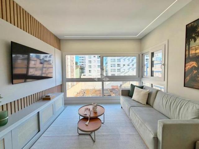 Apartamento 3 dormitórios, sendo 1 suíte, lavabo, mobiliado e decorado, com 143m² com box na Zona No