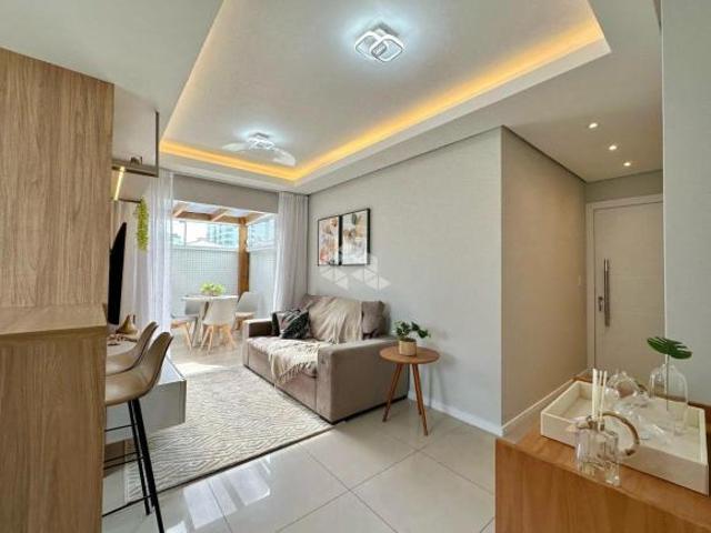 Apartamento 3 dormitórios sendo 1 suíte mobiliado e decorado, amplo terraço, 1 box/vaga de garagem