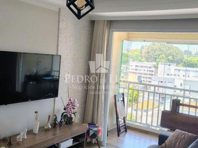 Apartamento 3 dormitórios, sendo 1 suíte no Carrão, 1 vaga, 76m². Condomínio Florença Residencial
