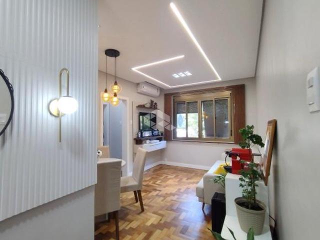 Apartamento 3 dormitórios sendo 1 suíte no Bairro Partenon