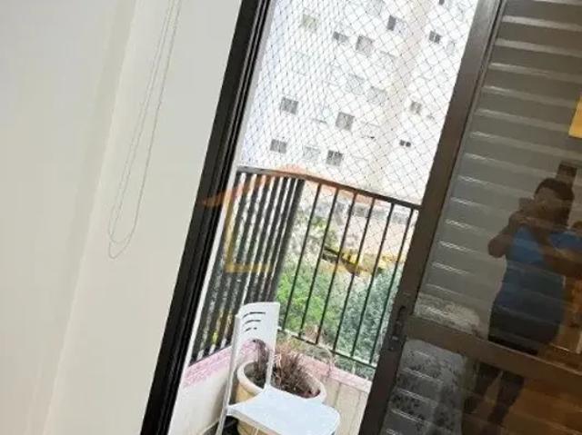 Apartamento 3 dormitórios, sendo 1 suíte, sacada, 2 vagas de garagem. 120m². Área de lazer com pisci
