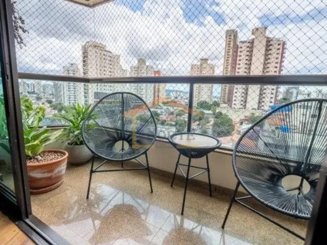 Apartamento, 3 dormitórios, sendo 3 suites, 2 vagas de garagem. 13m² Santa Cecilia