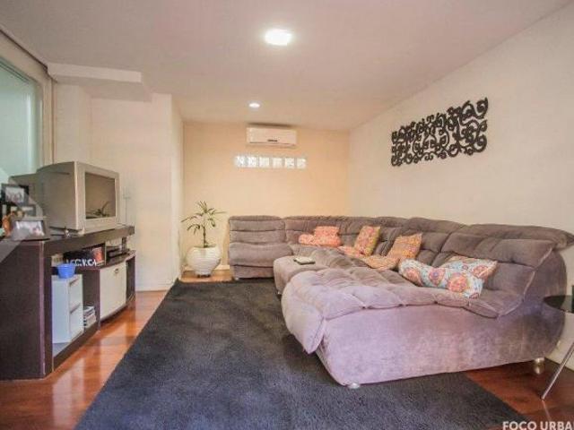 Apartamento 3 dormitórios, térrea