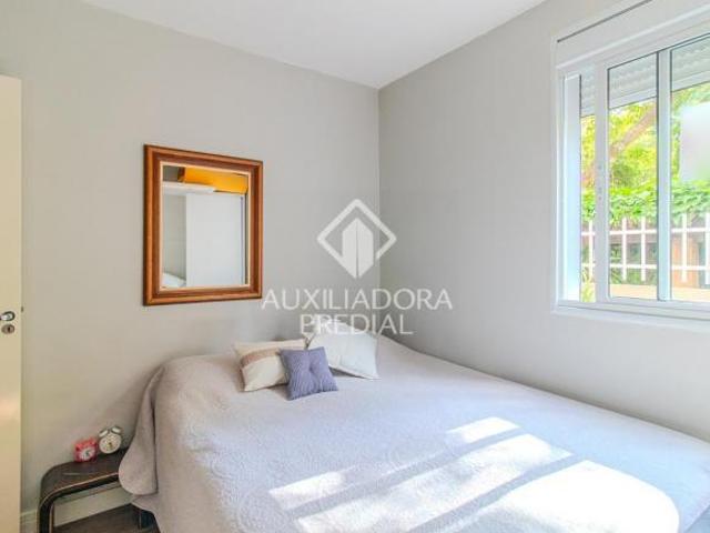 Apartamento 3 dormitórios terreo no bairro Teresópolis