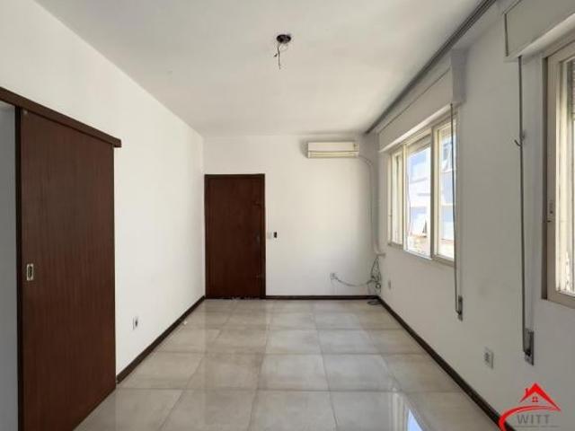 Apartamento 3 dormitórios, totalmente reformado, no coração do bairro Santana