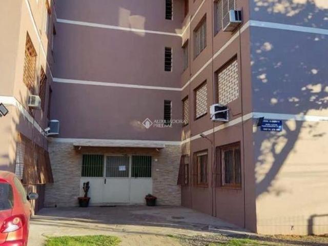 Apartamento 3 dormitórios, totalmente reformado, com garagem, no Parque Dos Maias