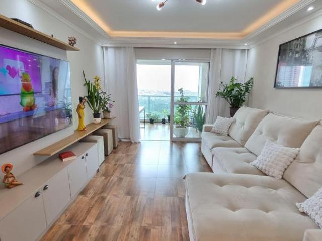 Apartamento 3 dormitórios, uma suite, 125 m2, móveisplanejados, 3 vagas cobertas PORTEIRA FECHADA
