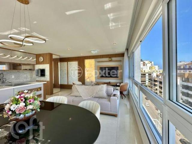 Apartamento, 3 dormitórios, 143.79 m², em Centro