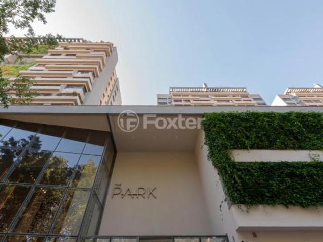 Apartamento, 3 dormitórios, 143 m², em Rio Branco