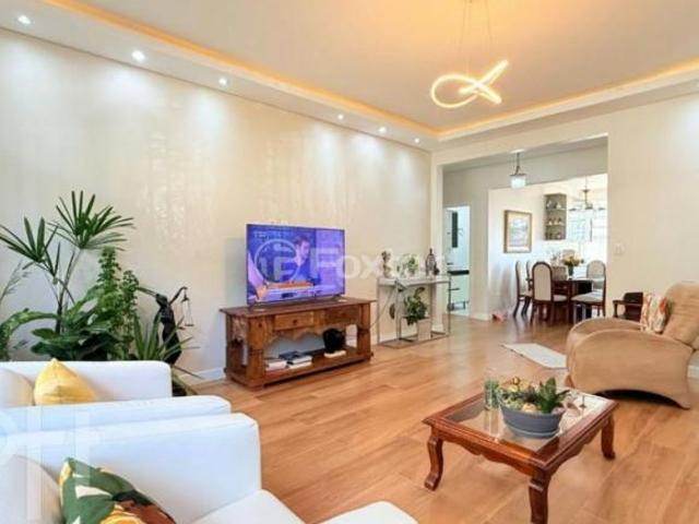 Apartamento, 3 dormitórios, 140.35 m², em Rio Branco