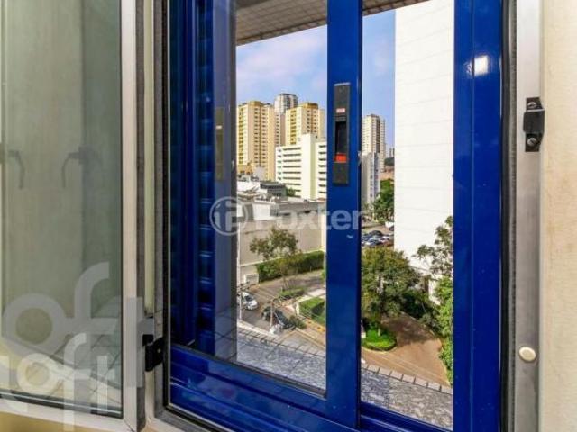 Apartamento, 3 dormitórios, 140 m², em Santana