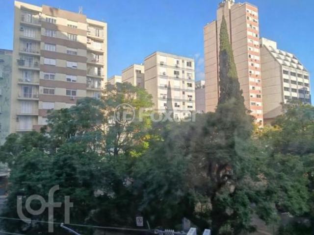 Apartamento, 3 dormitórios, 141.88 m², em Centro Histórico