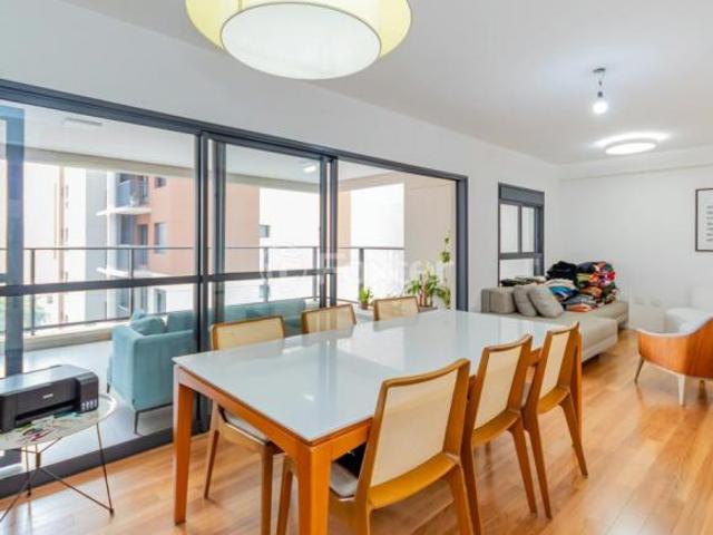Apartamento, 3 dormitórios, 141 m², em Mirandópolis