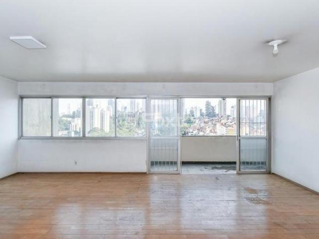 Apartamento, 3 dormitórios, 142 m², em Paraíso do Morumbi