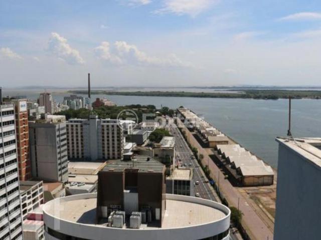 Apartamento, 3 dormitórios, 147.35 m², em Centro Histórico