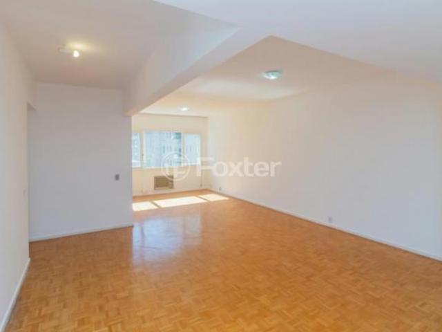 Apartamento, 3 dormitórios, 147 m², em Centro Histórico