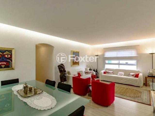 Apartamento, 3 dormitórios, 145 m², em Jardim Paulista