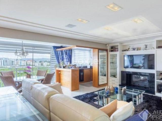 Apartamento, 3 dormitórios, 146.67 m², em Jardim Europa