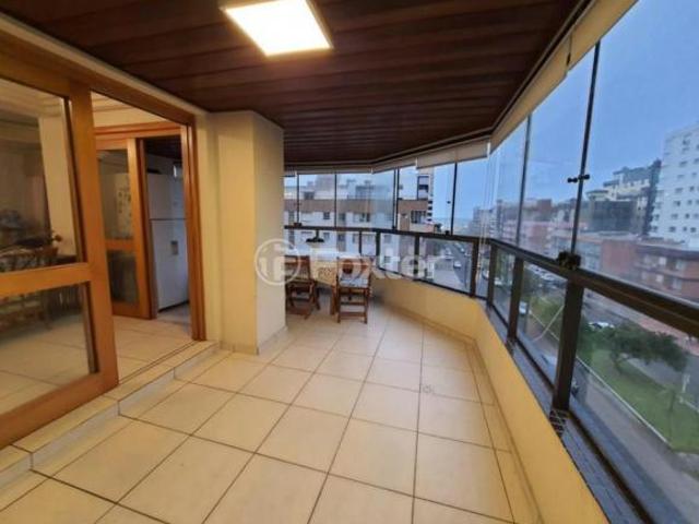 Apartamento, 3 dormitórios, 148.62 m², em São Jorge