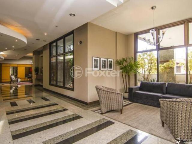 Apartamento, 3 dormitórios, 148.22 m², em Petrópolis