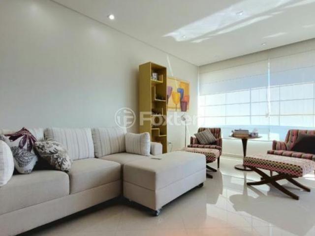Apartamento, 3 dormitórios, 148 m², em Jardim do Mar