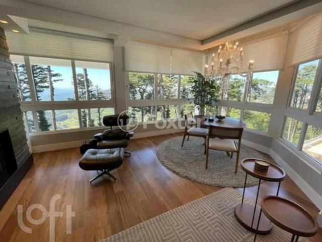 Apartamento, 3 dormitórios, 149 m², em Vila Suica