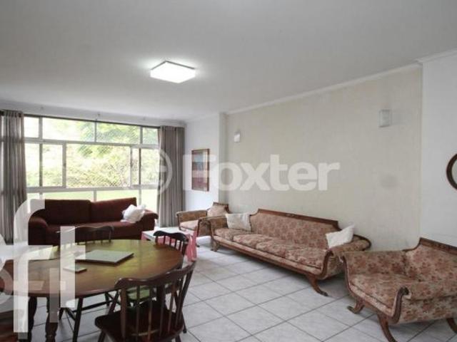 Apartamento, 3 dormitórios, 150 m², em Bela Vista