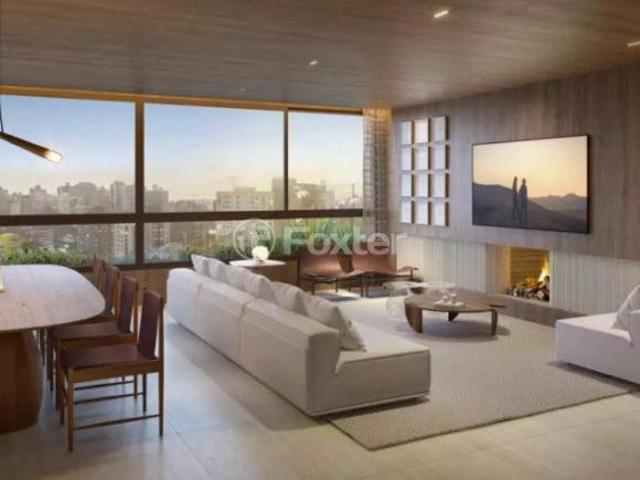 Apartamento, 3 dormitórios, 150 m², em Três Figueiras