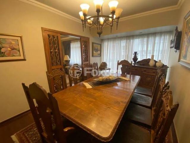 Apartamento, 3 dormitórios, 151 m², em Jardim Paulista